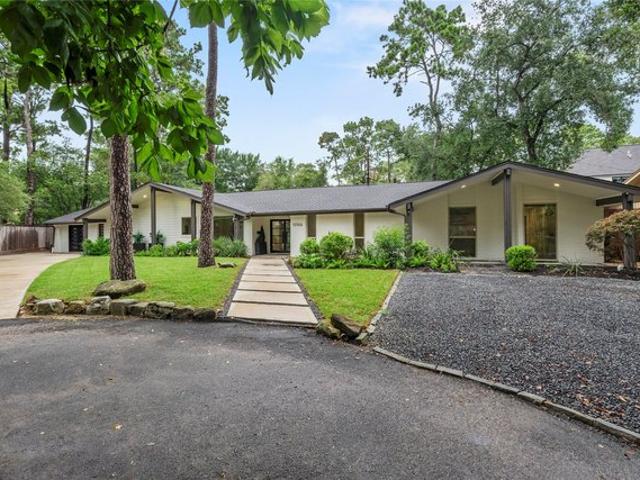 12506 Winding Brook Ln, Houston, TX 77024