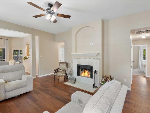 12506 Lakeview Drive