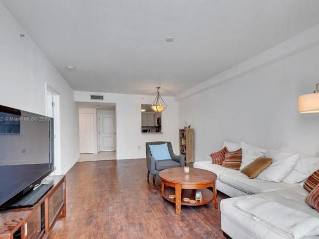 1250 Miami Ave S #1212, Miami, FL 33130