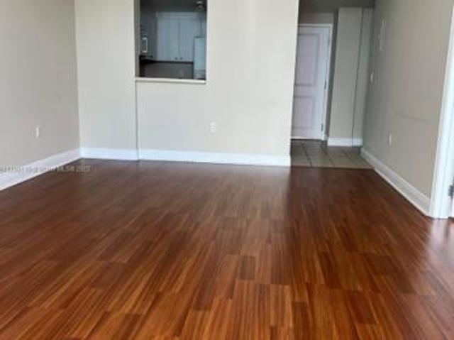 1250 Miami Ave S #2211, Miami, FL 33130