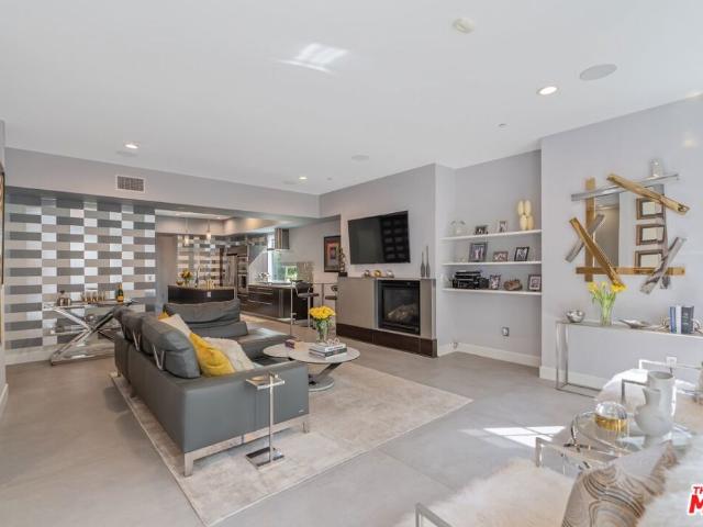 1250 N Harper Avenue 302 A
