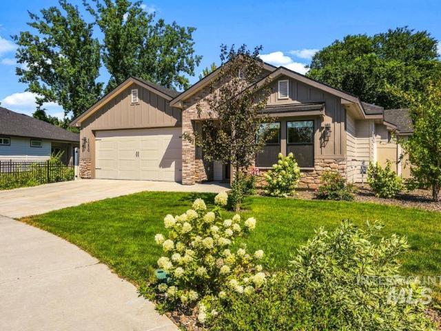1250 N Parkshire Way