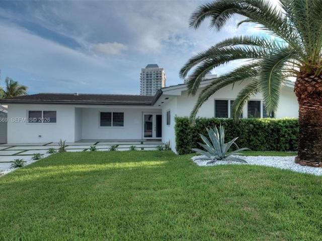 1250 NE 82nd St, Miami, FL 33138