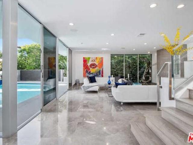 1250 Angelo Dr, Beverly Hills, CA 90210