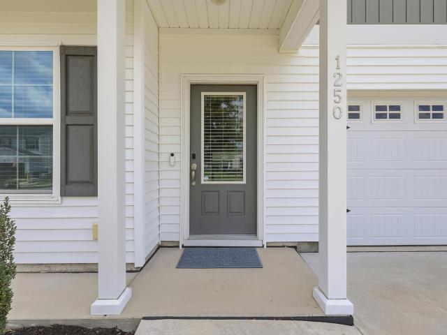 1250 Boswell Ct