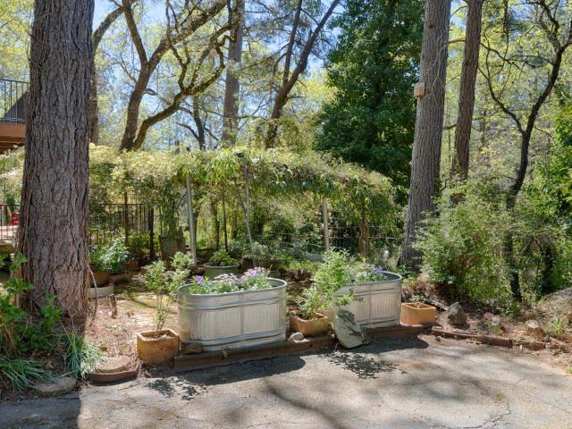 1250 Combie Rd, Meadow Vista, CA 95722 | Compass