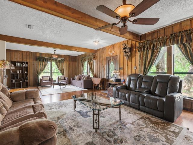 1250 County Road 200