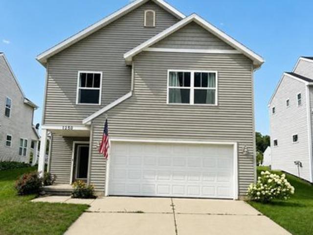 1250 Highland Hl, Lowell, MI 49331
