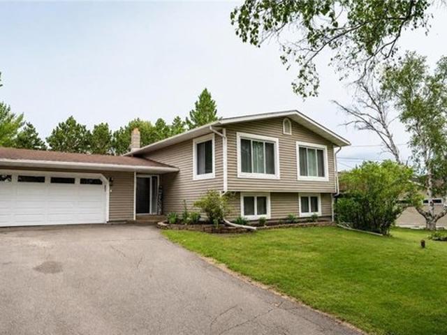 1250 Isleview Rd, Grand Rapids, MN 55744