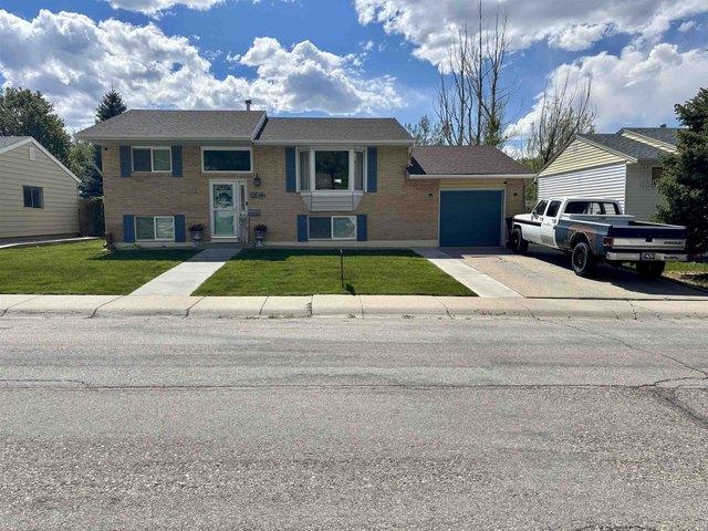 1250 S Forest Dr, Casper, WY 82609