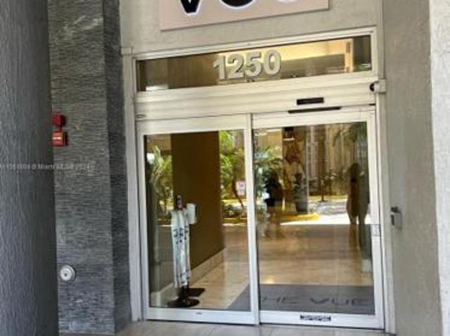 1250 S Miami Ave #2210, Miami, FL 33130
