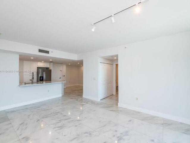 1250 S Miami Ave #3305 Miami, FL 33130