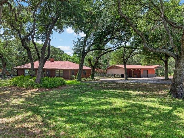 1250 Saint Anne Shrine Rd, Lake Wales, FL 33898