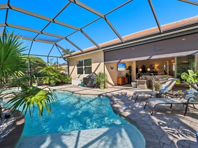 1250 Tidewater Ct, Bradenton, FL 34208 | MLS #A4668 | Compass