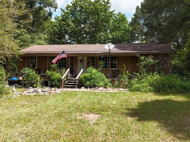 1250 Trails End Dr, Cleveland, TX 77328