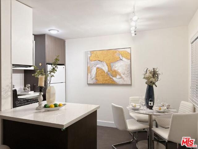 1250 W 37th St, Los Angeles, CA 90007 | MLS #26671