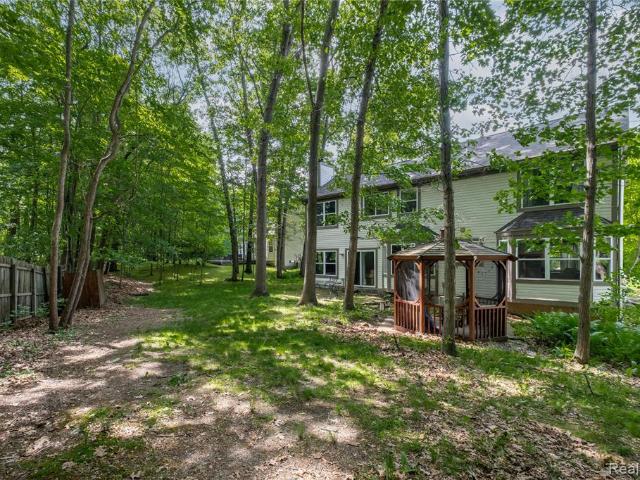 1250 Walloon Way