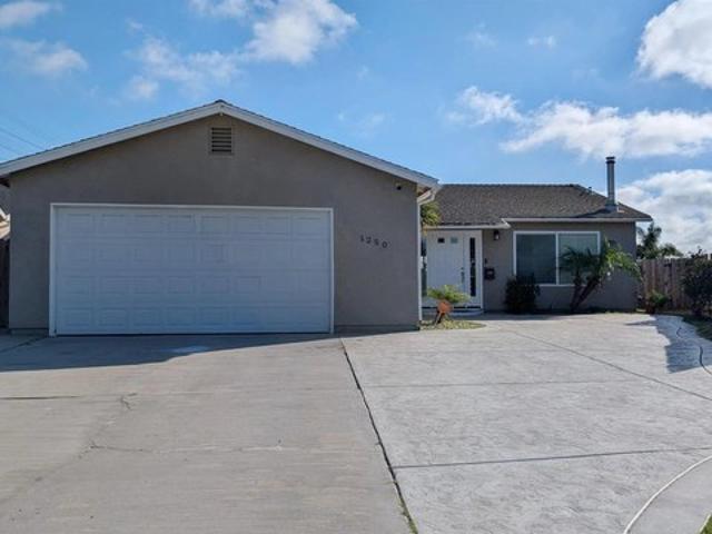 1250 Waxwing Ln, Chula Vista, CA 91911