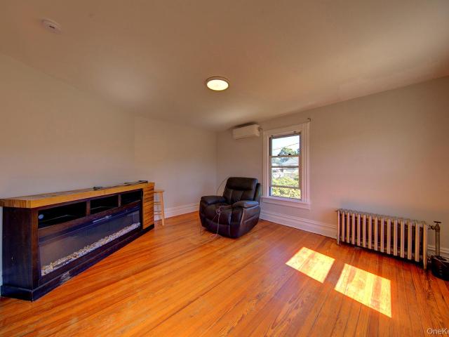 1250 Woodfield Road 2
