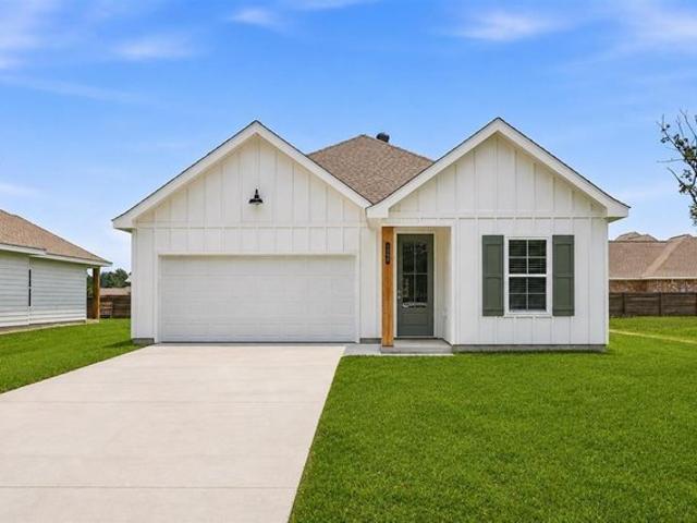1250 Woodland Trl, Lake Charles, LA 70611