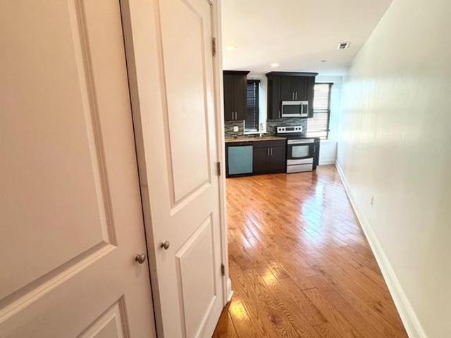 1250 00 Ridge Avenue # 2C