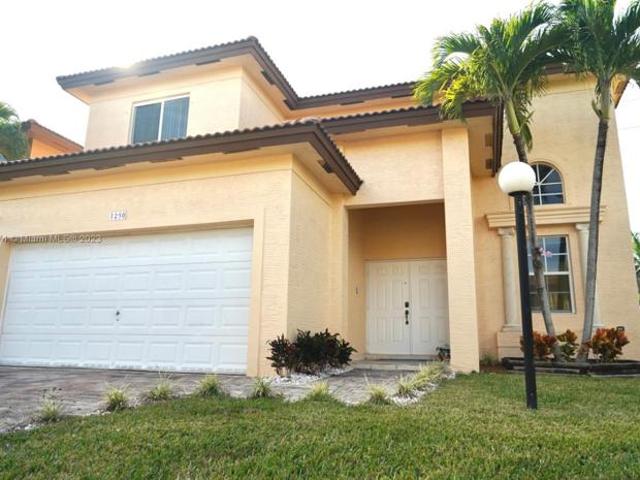 1250 41st Pl NE, Homestead, FL 33033