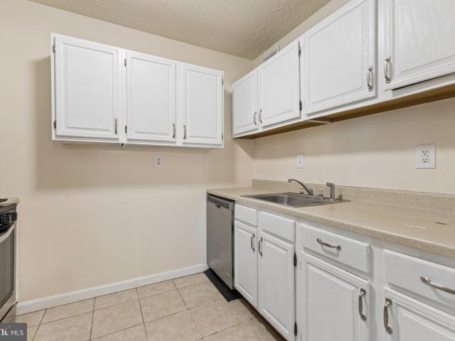 1250 4th St SW, Unit W214, Washington, DC 20024 | MLS #DCDC2246 | Compass