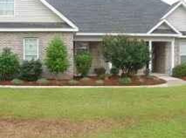$1250 / 4br Nice 4 bedroom 2 Baths Home Warner Robins / Byron map