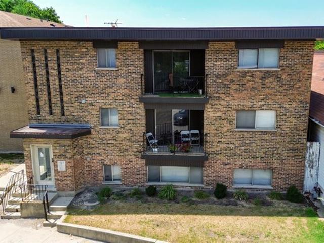 12510 Vincennes Rd, Blue Island, IL 60406