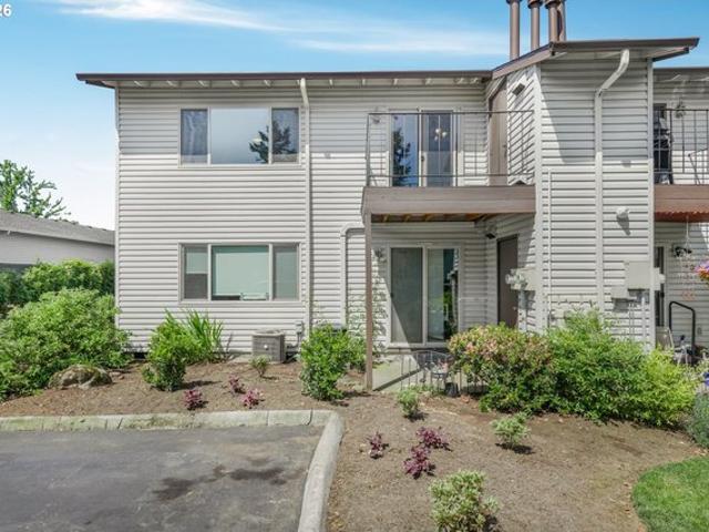 12510 SE Stark St, Portland, OR 97233