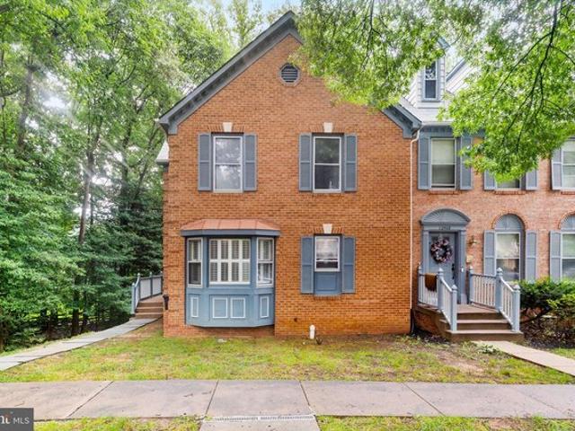 12510 Sweet Leaf Ter, Fairfax, VA 22033