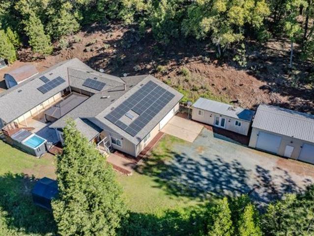12511 Tabeaud Rd, Pine Grove, CA 95665