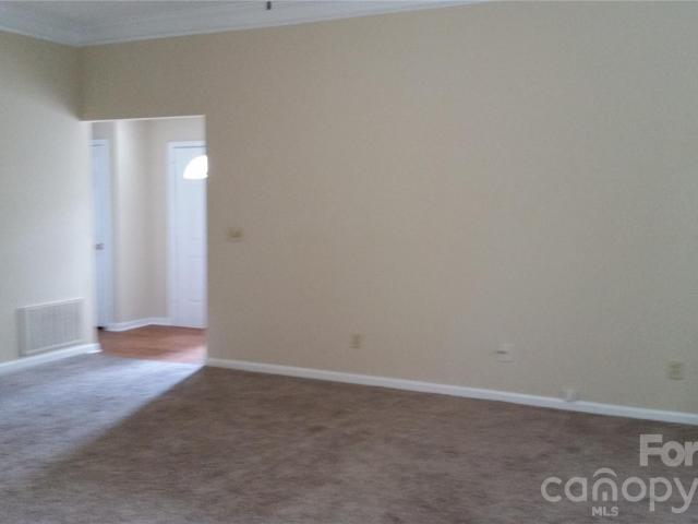 12511 Agate Lane