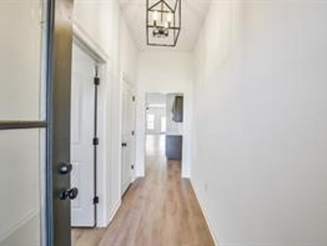 12511 Hilltop Mill