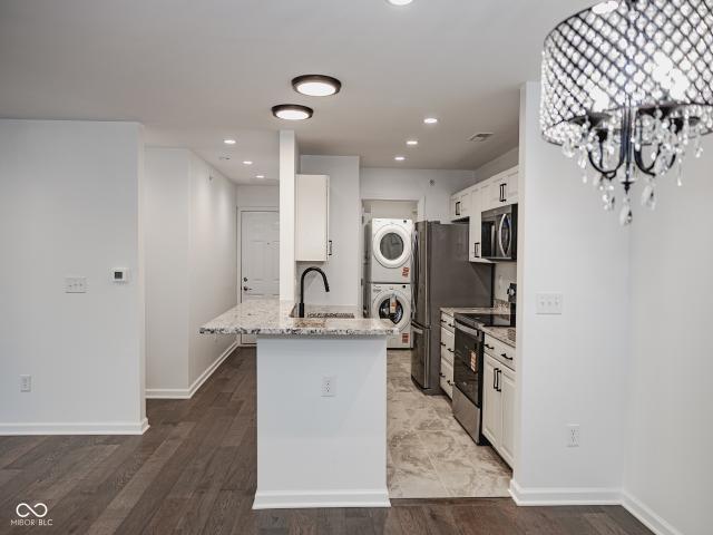 12517 Timber Creek Dr, Unit 2, Carmel, IN 46032 | MLS #22078 | Compass