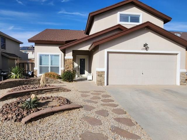 12517 Twin Leaf Dr, El Paso, TX 79928