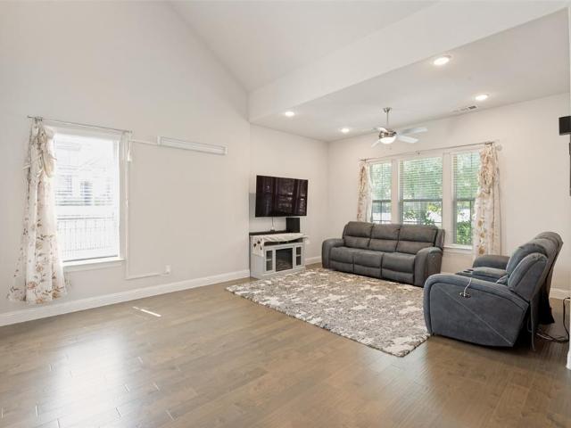 12517 Murray Lane
