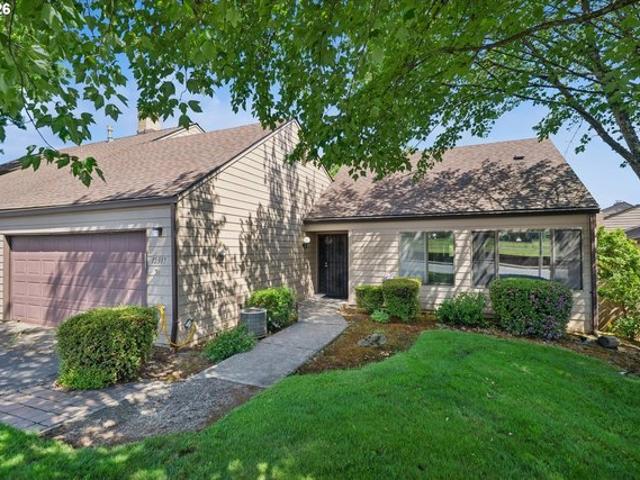 12517 NE Shaver St, Portland, OR 97230