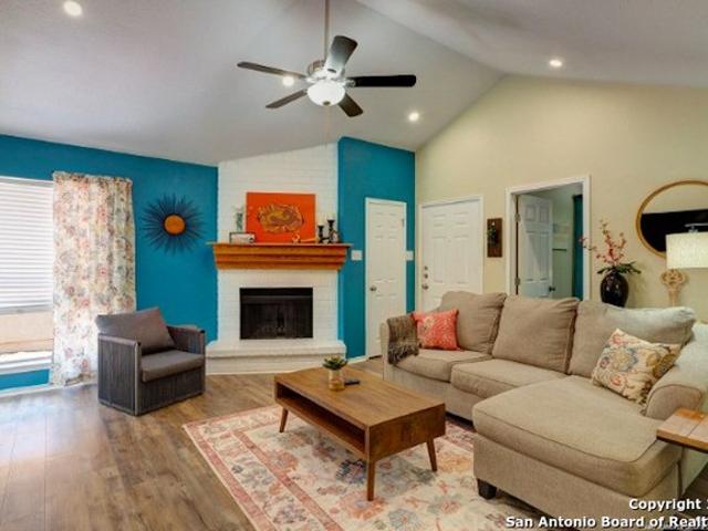 12515 Valle Dezavala, San Antonio, TX 78249