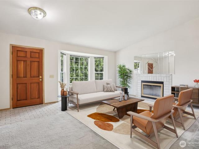 12515 NE 107th Place