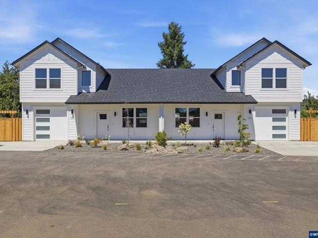 1251 Brown St, Woodburn, OR 97071