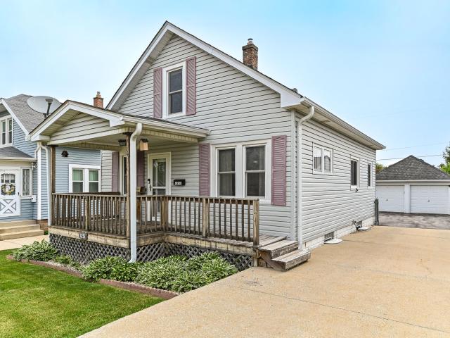 1251 Illinois St