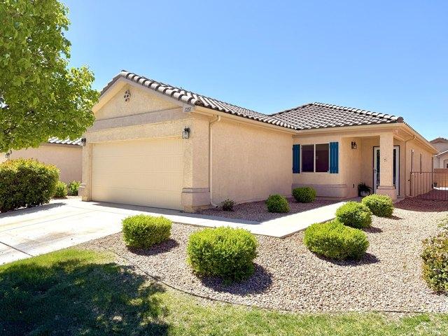 1251 LA Fonda St, Bernalillo, NM 87004
