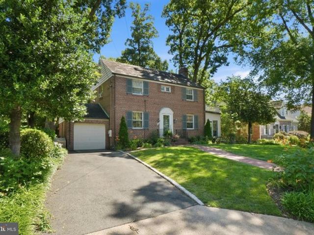 1251 S Oakcrest Rd, Arlington, VA 22202