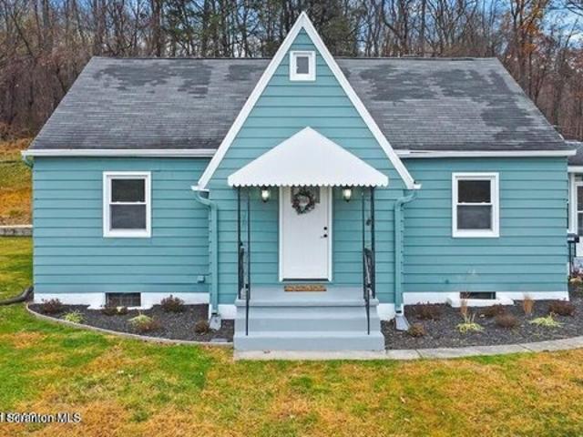 1251 Shoemaker Ave, West Wyoming, PA 18644