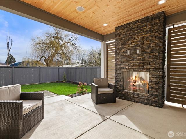 1251 th Lot 15 Avenue NW