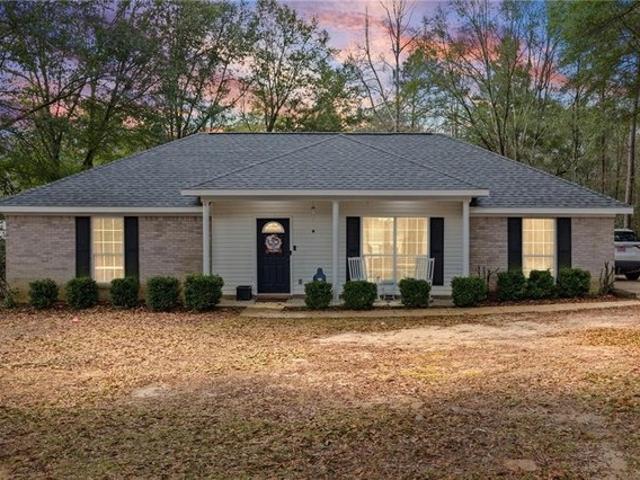 1251 Timber Creek Dr N, Axis, AL 36505