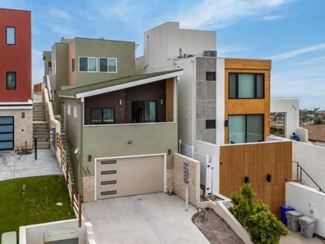 1251 Van Nuys St, San Diego, CA 92109