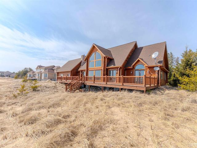 1251 W Lakeshore Drive