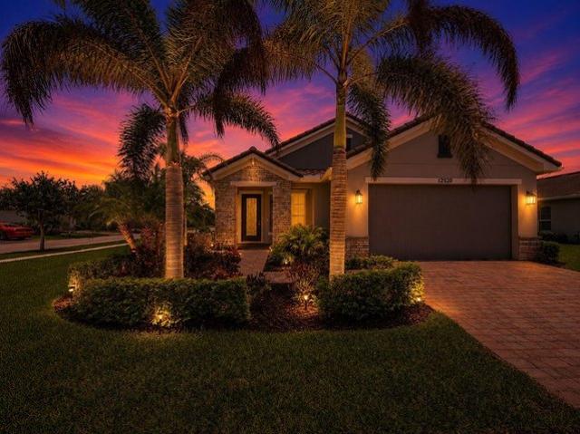 12520 SW Weeping Willow Ave, Port Saint Lucie, FL 34987